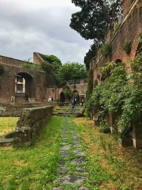 Everything you need to know about the Rome pyramid | Romewise